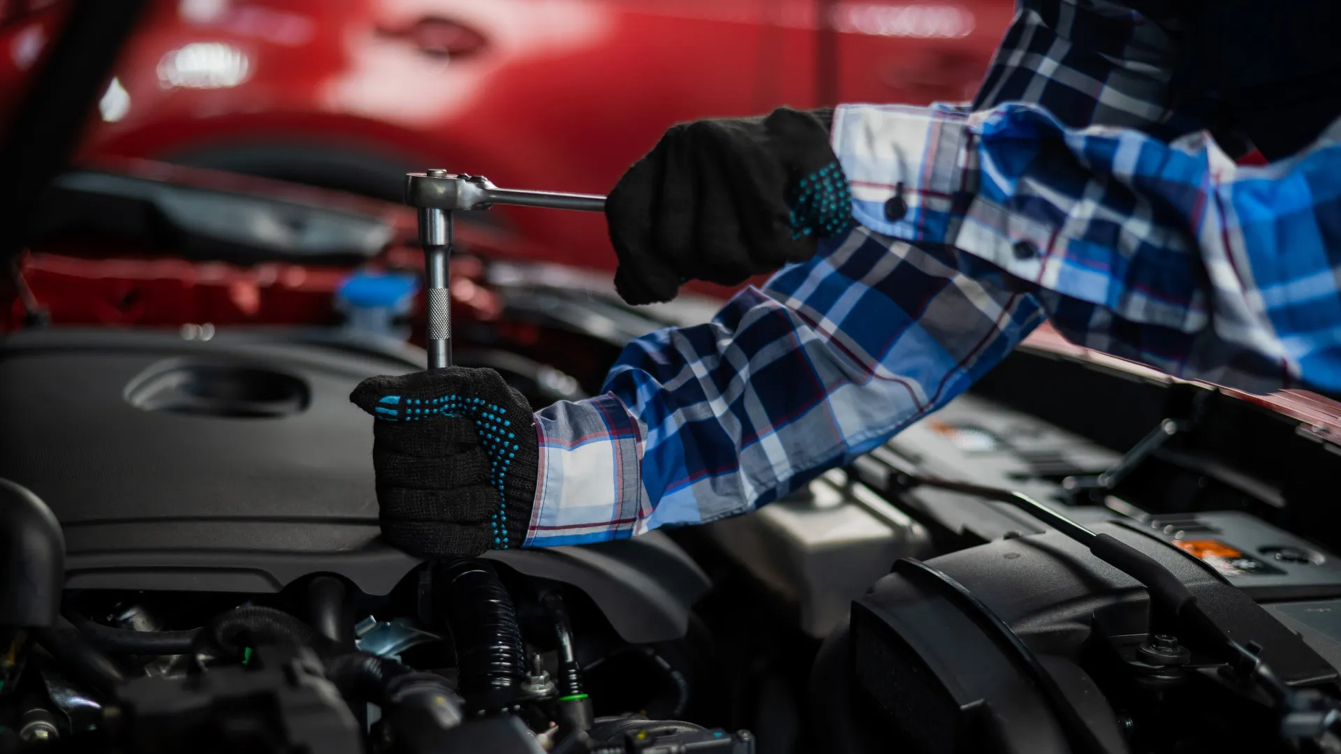 MG Engine Repair Dubai Price from 100 AED - MG Repair Al Quoz | Golden Horse Car Repair