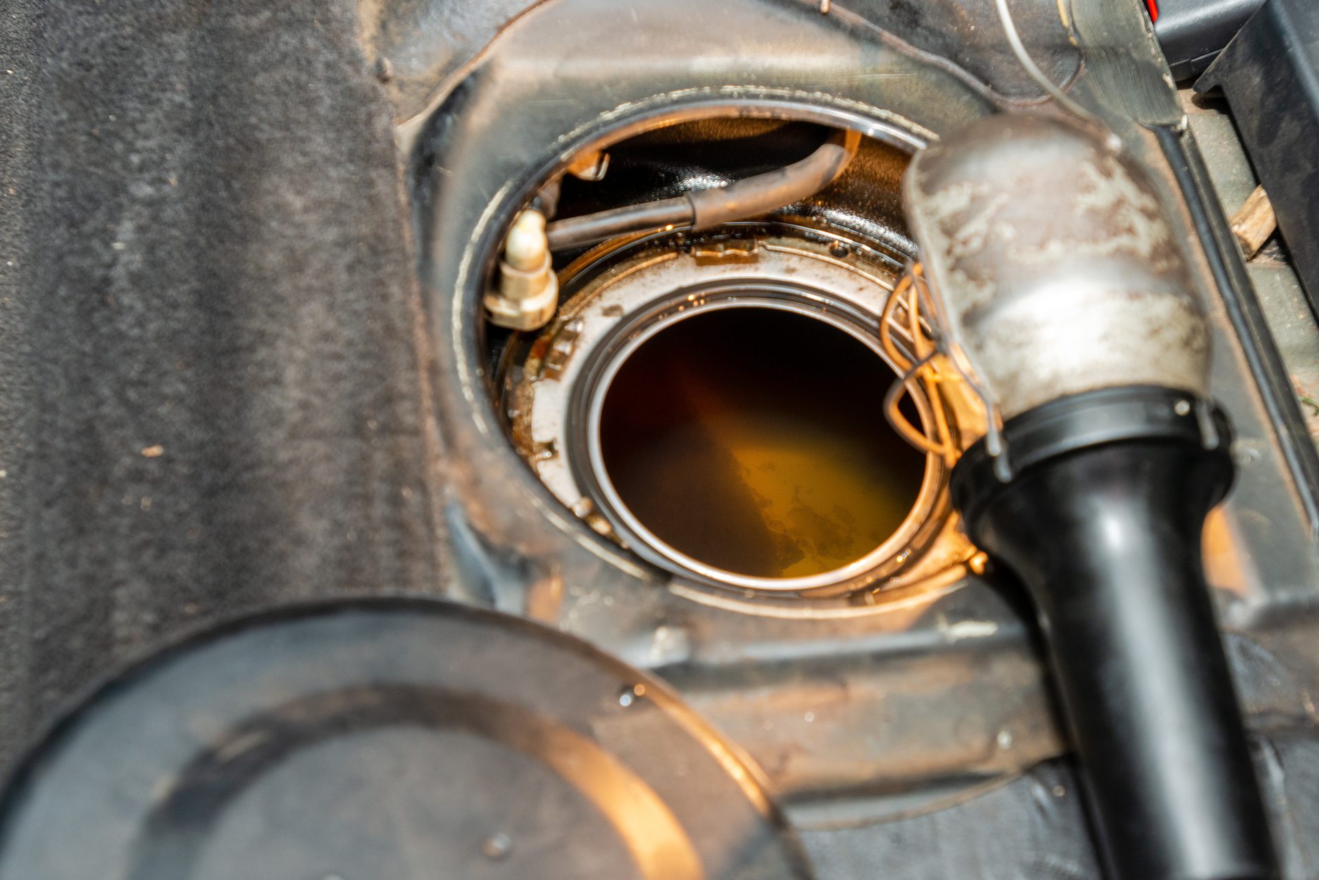 Car Gas Tank Repair Service in Dubai | Expert Car Care | Golden Horse ...