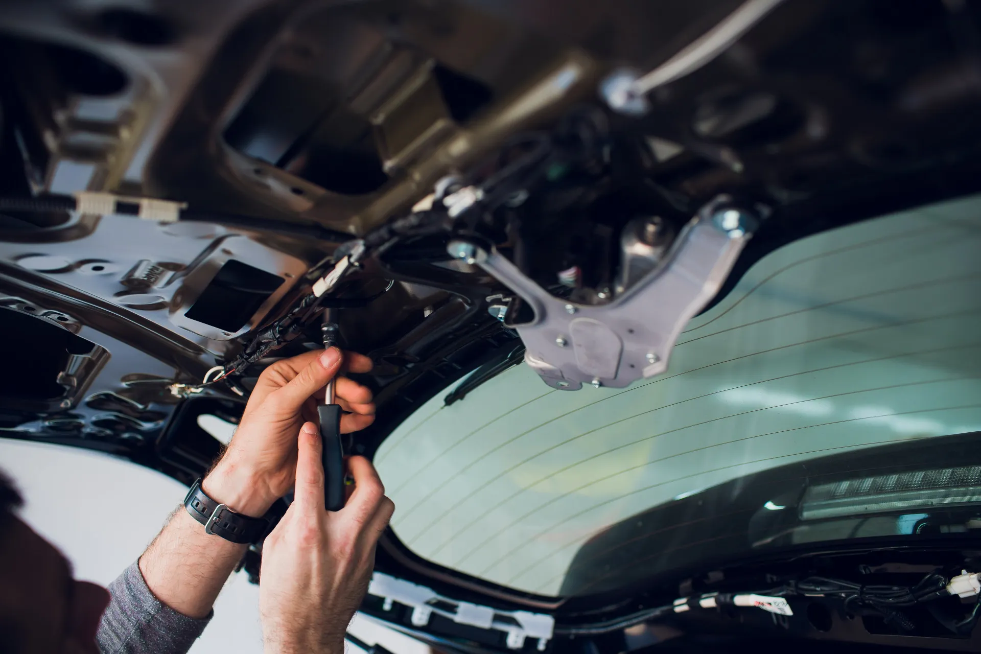 Central Locking System Repair in Dubai Price from 150 AED - Golden ...