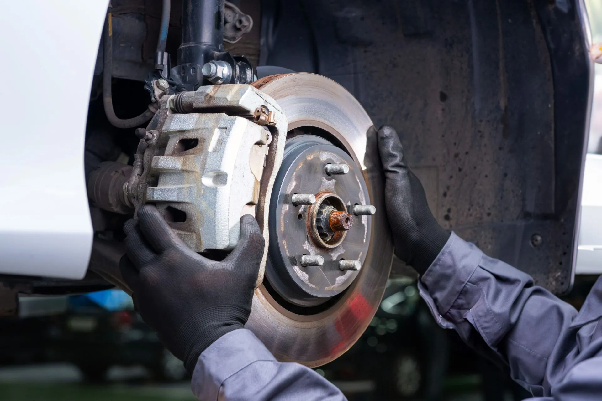 Hummer Brake Pad Replacement Dubai Price from 150 AED - Hummer Repair ...