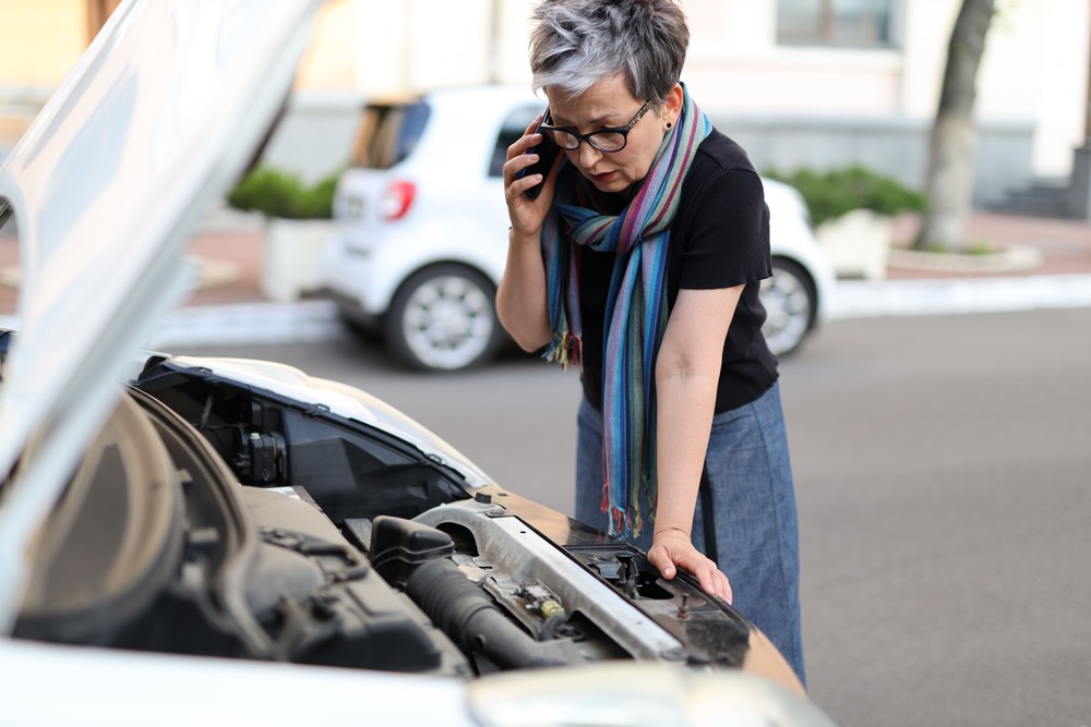 Why Your Car Shuts Off While Driving: Top 9 Reasons and Fixes