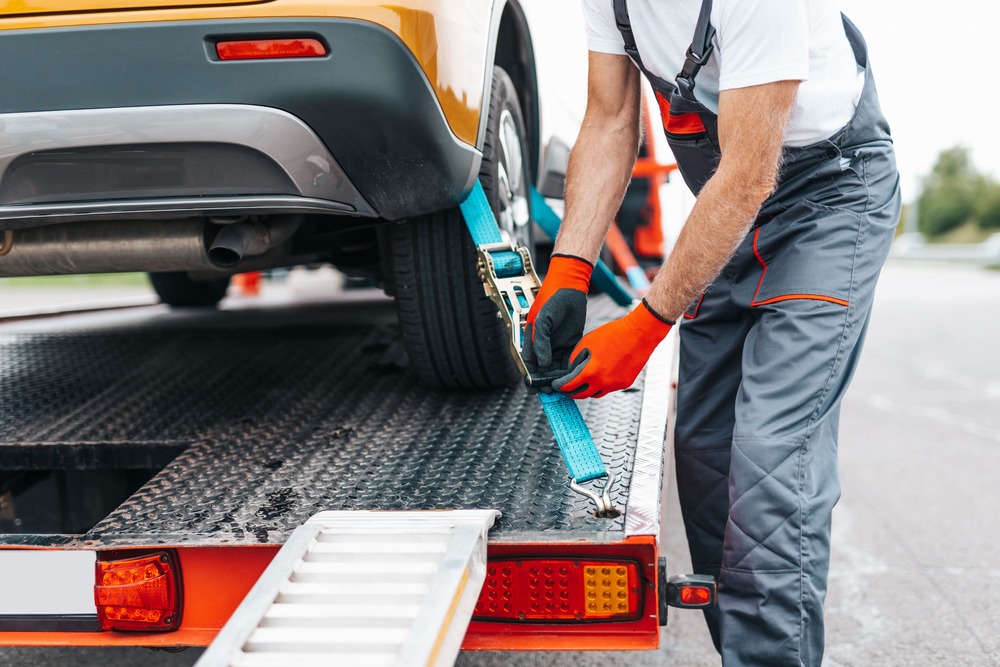 Why Your Car Shuts Off While Driving: Top 9 Reasons and Fixes